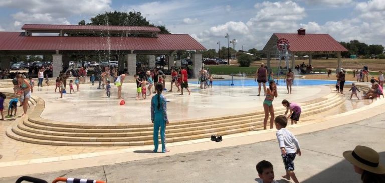 Garey Park Splash Pad